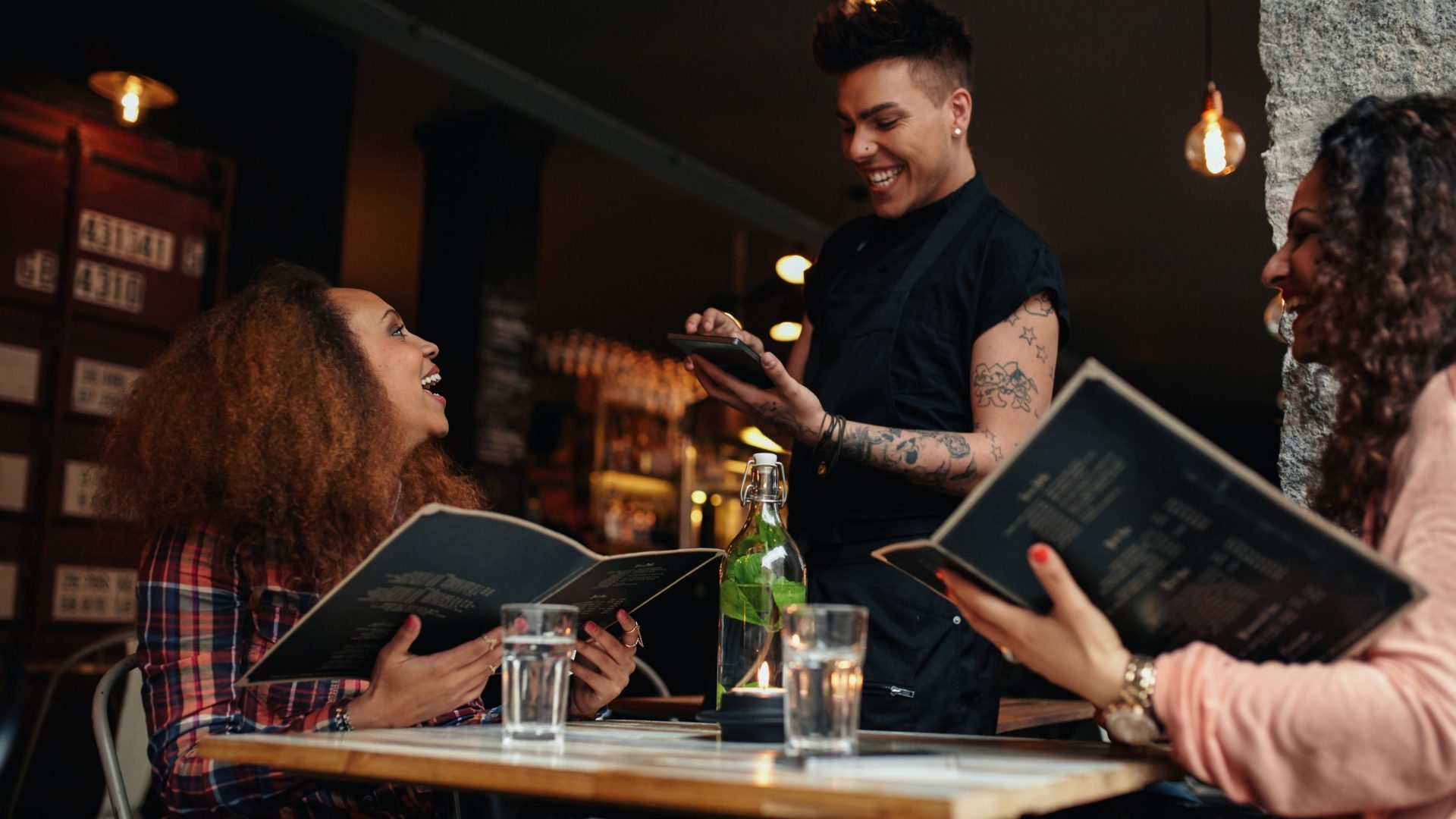 10 restaurant menu ideas to attract more customers